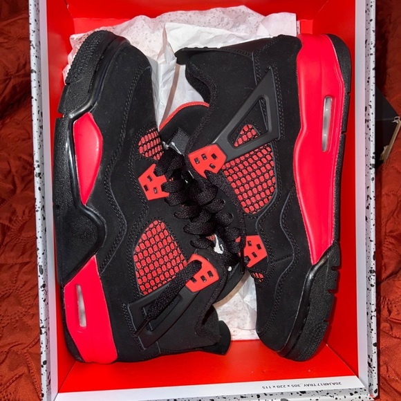 Jordan | Shoes | Jordan Retro 4s | Poshmark